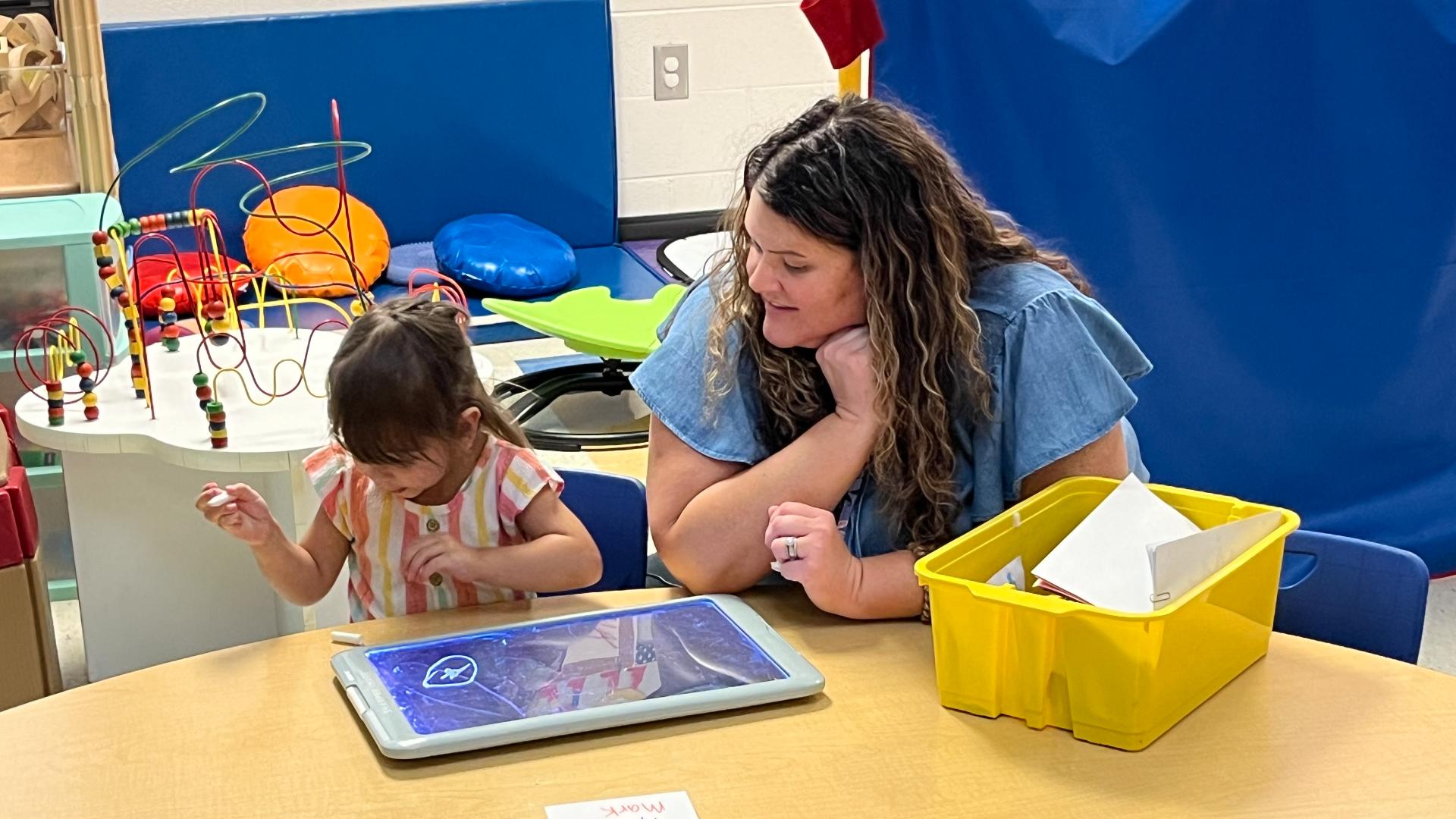 Brianna Robinson is News19's Teacher of the Week | wltx.com