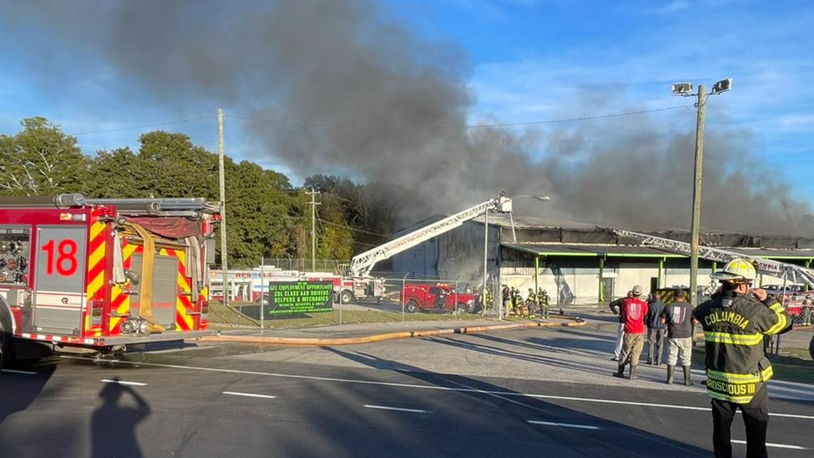 GFL Environmental fire shuts down Farrow Road north of I-20 | wltx.com