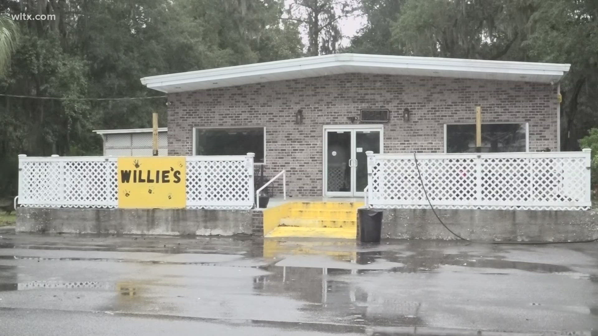 Four killed, 20 hurt after shooting at Willie’s Bar on St. Helena Island | wltx.com