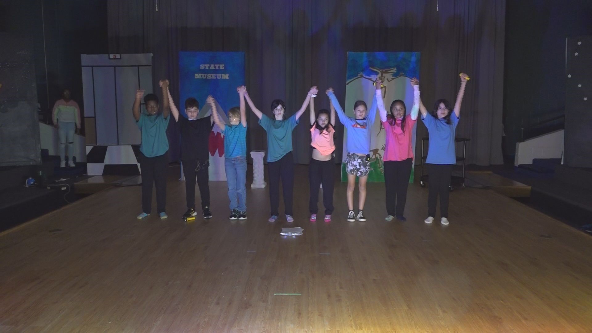 Lex-Rich 5 elementary students write, perform original opera | wltx.com