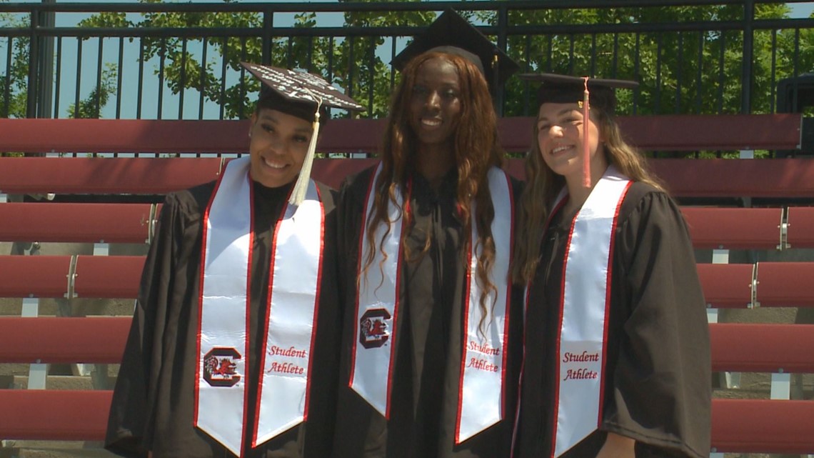 Gamecock graduates prepare to walk | wltx.com