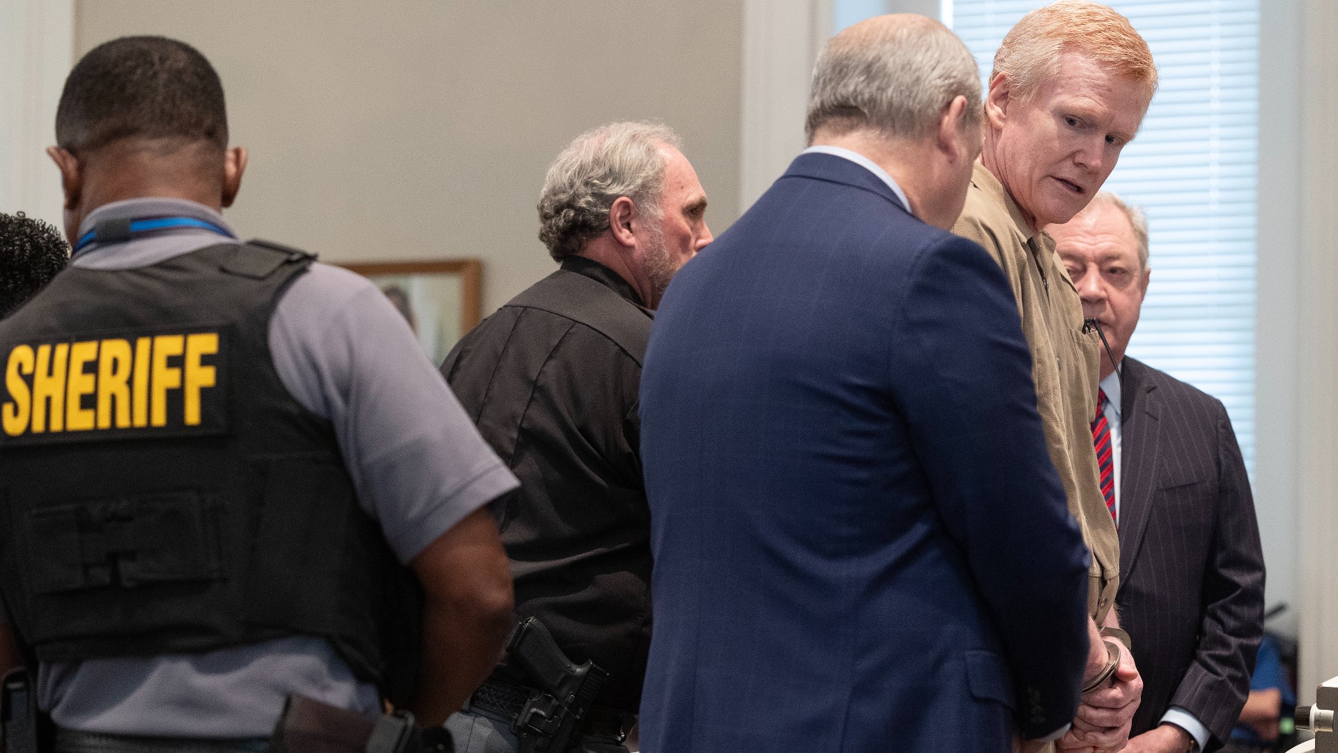 Alex Murdaugh gets life in prison in murder, no chance of parole | wltx.com