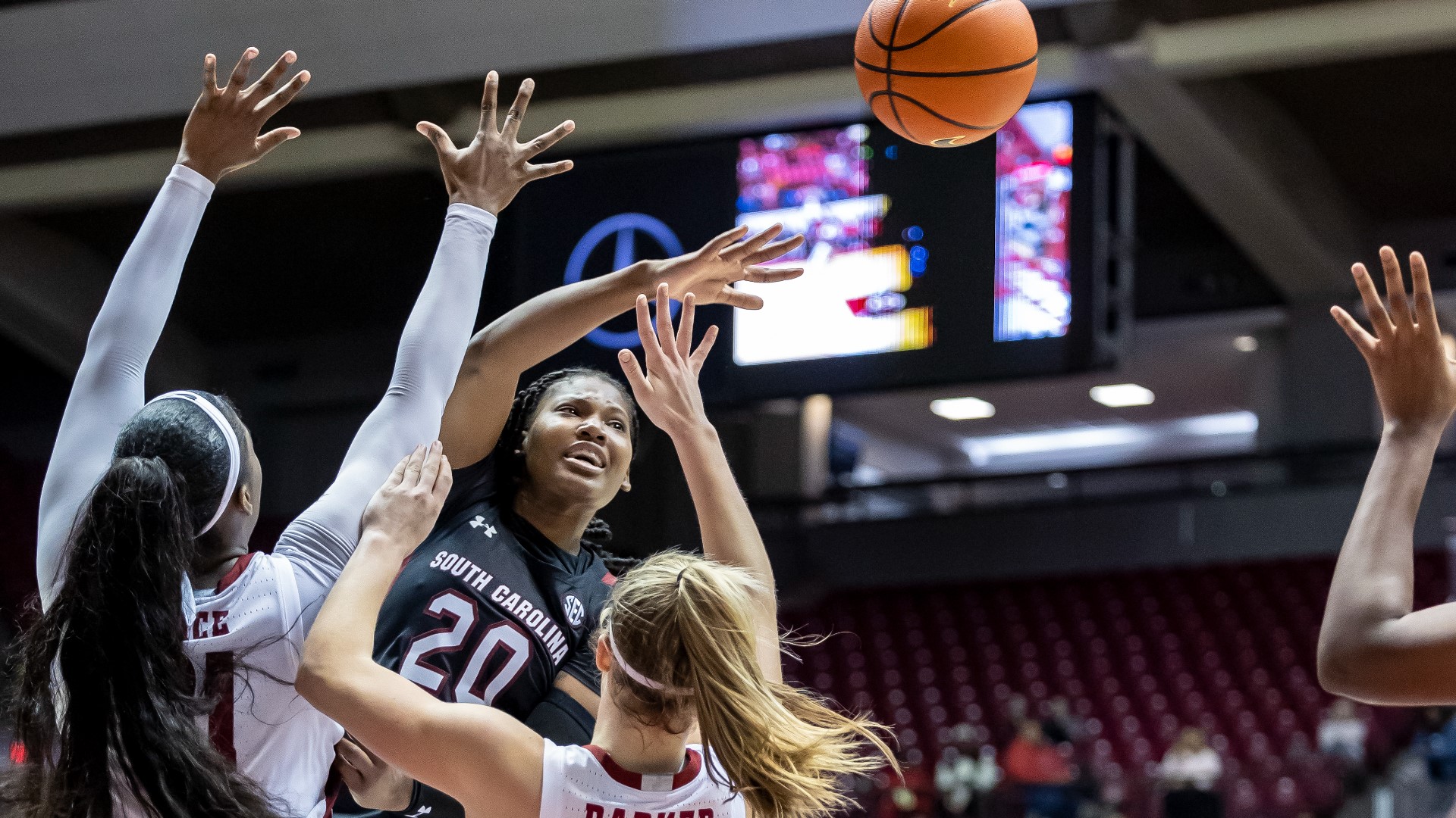 Aliyah Boston, Bree Hall lead Gamecocks past Alabama | wltx.com