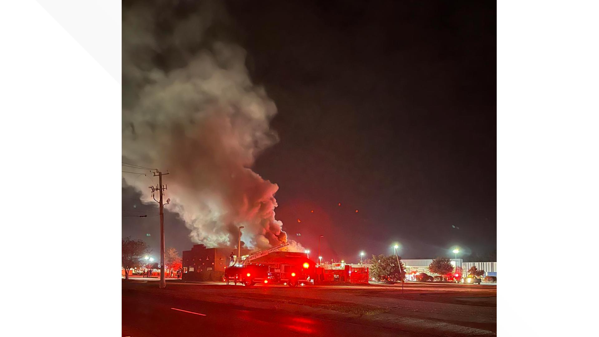 Sumter Fire crews fight large blaze in vacant building on Broad Street ...