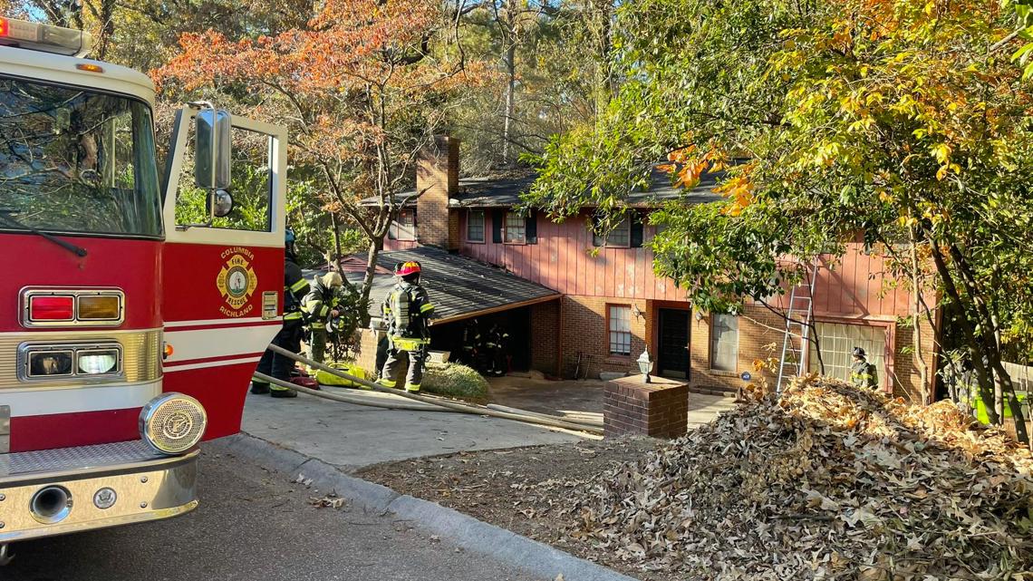 Firefighters contain crawl space fire on Whiteoak Road | wltx.com
