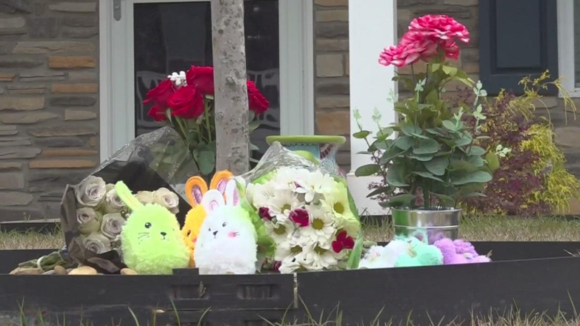 Aayden, Aason Holliday-Slacks, Ava Holliday visitation in Sumter | wltx.com