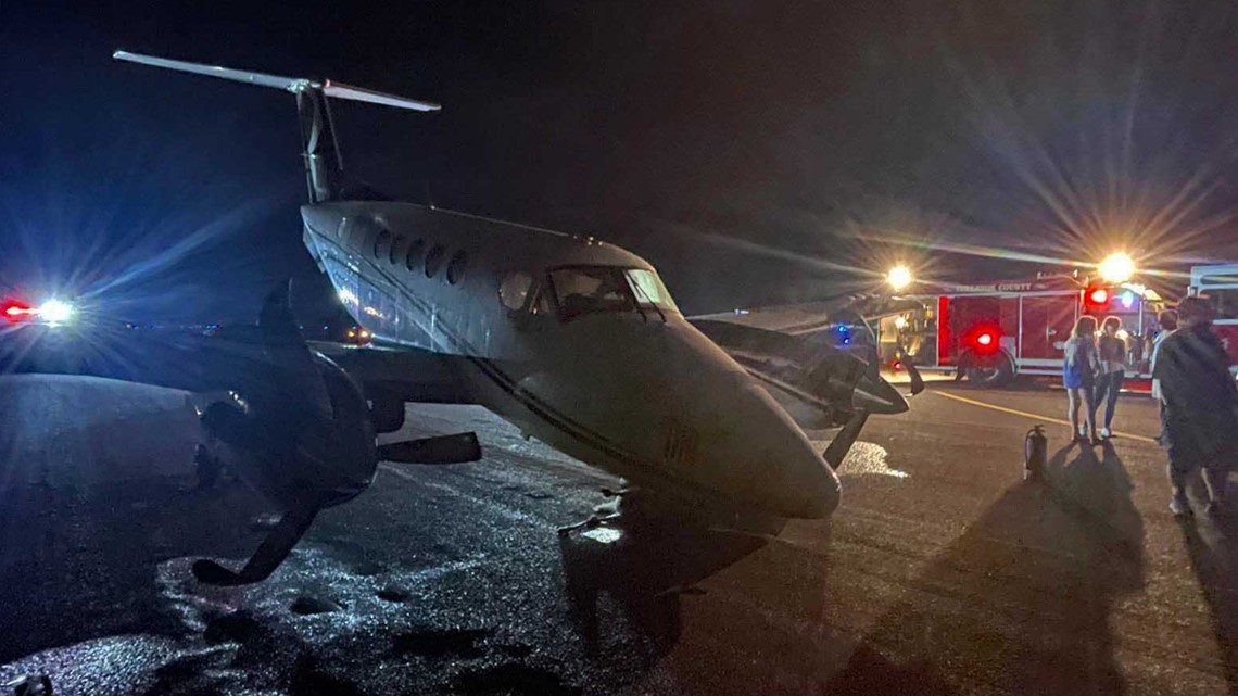 Airplane hits deer at Lowcountry Regional Airport in Walterboro | wltx.com Airplane hits deer at Lowcountry Regional Airport in Walterboro | wltx.com