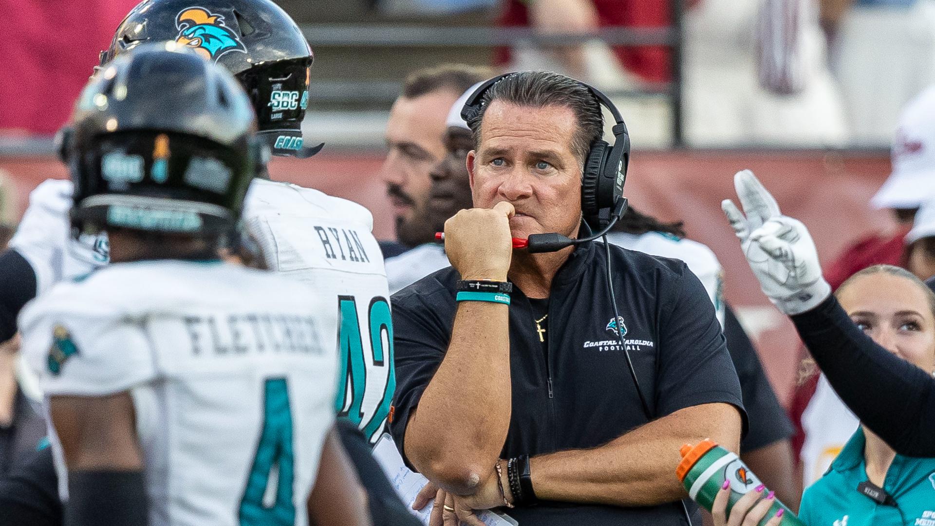 Coastal Carolina fires head football coach Tim Beck | wltx.com