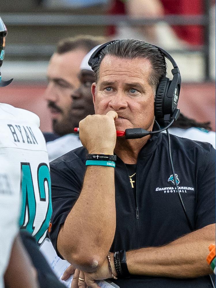 Coastal Carolina fires head football coach Tim Beck | wltx.com