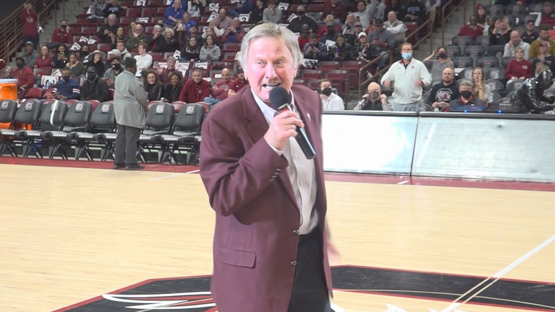 Steve Spurrier honors Shane Beamer at Kentucky game | wltx.com