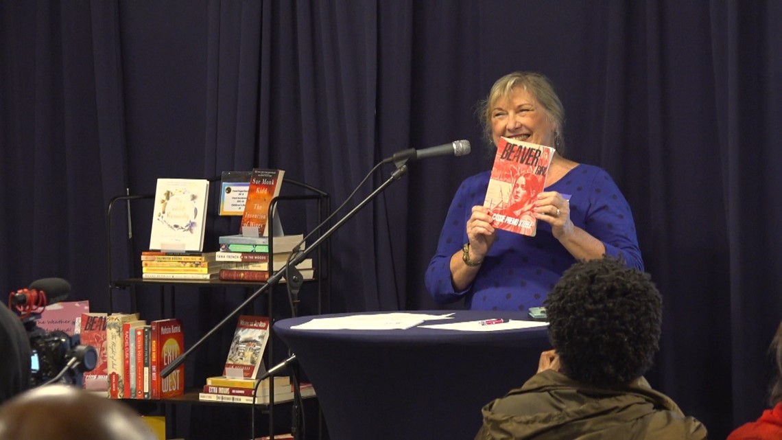 One Book, One Community kicks off yearlong reading project | wltx.com