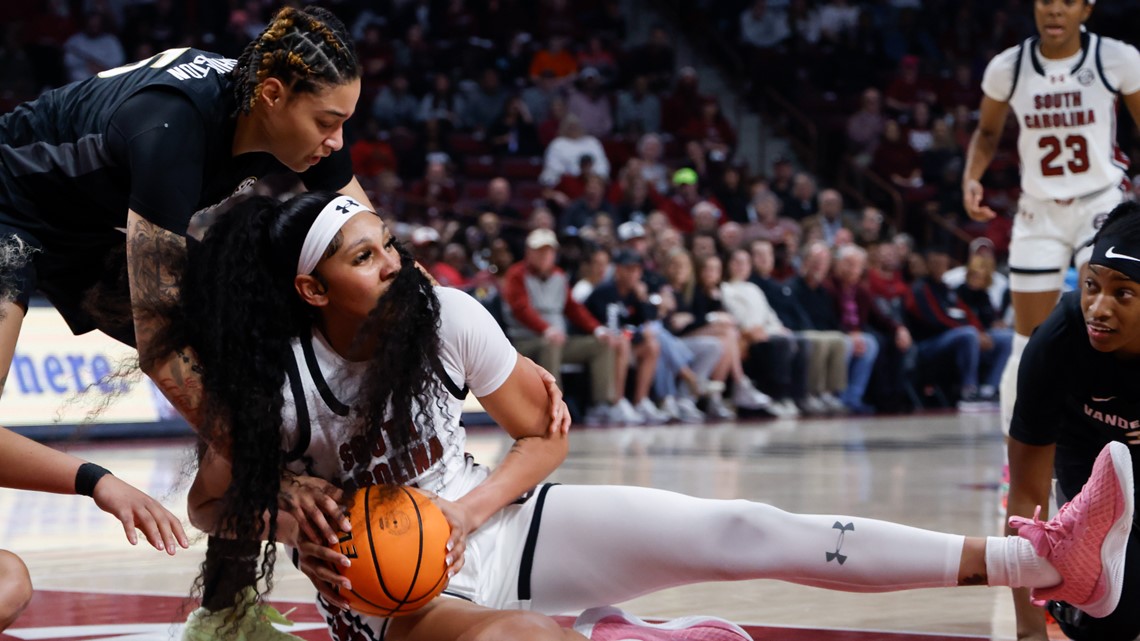 Kamilla Cardoso leads 91-74 South Carolina win over Vanderbilt | wltx.com