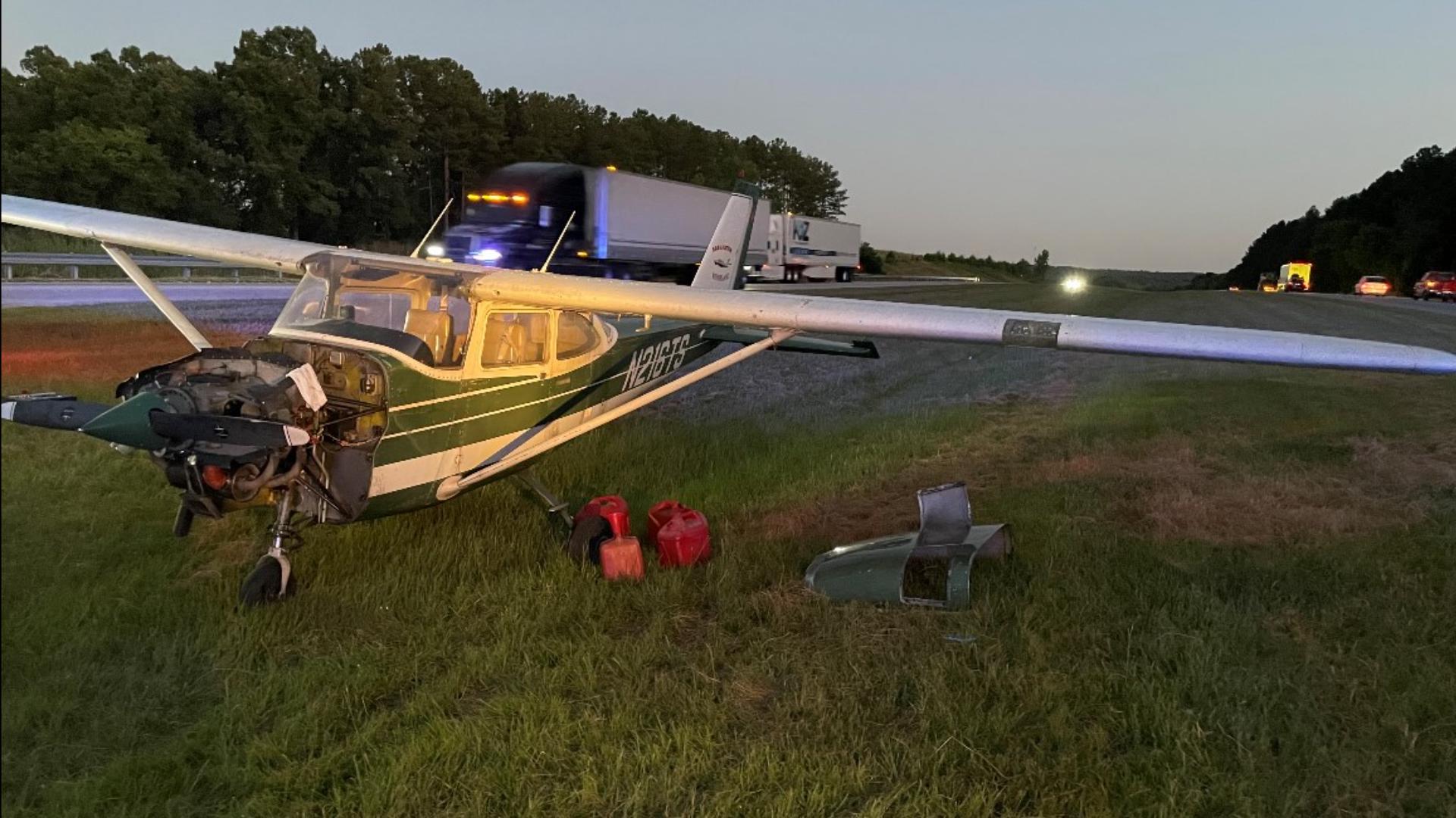 Aircraft landing along Interstate 77 in Fairfield County | wltx.com