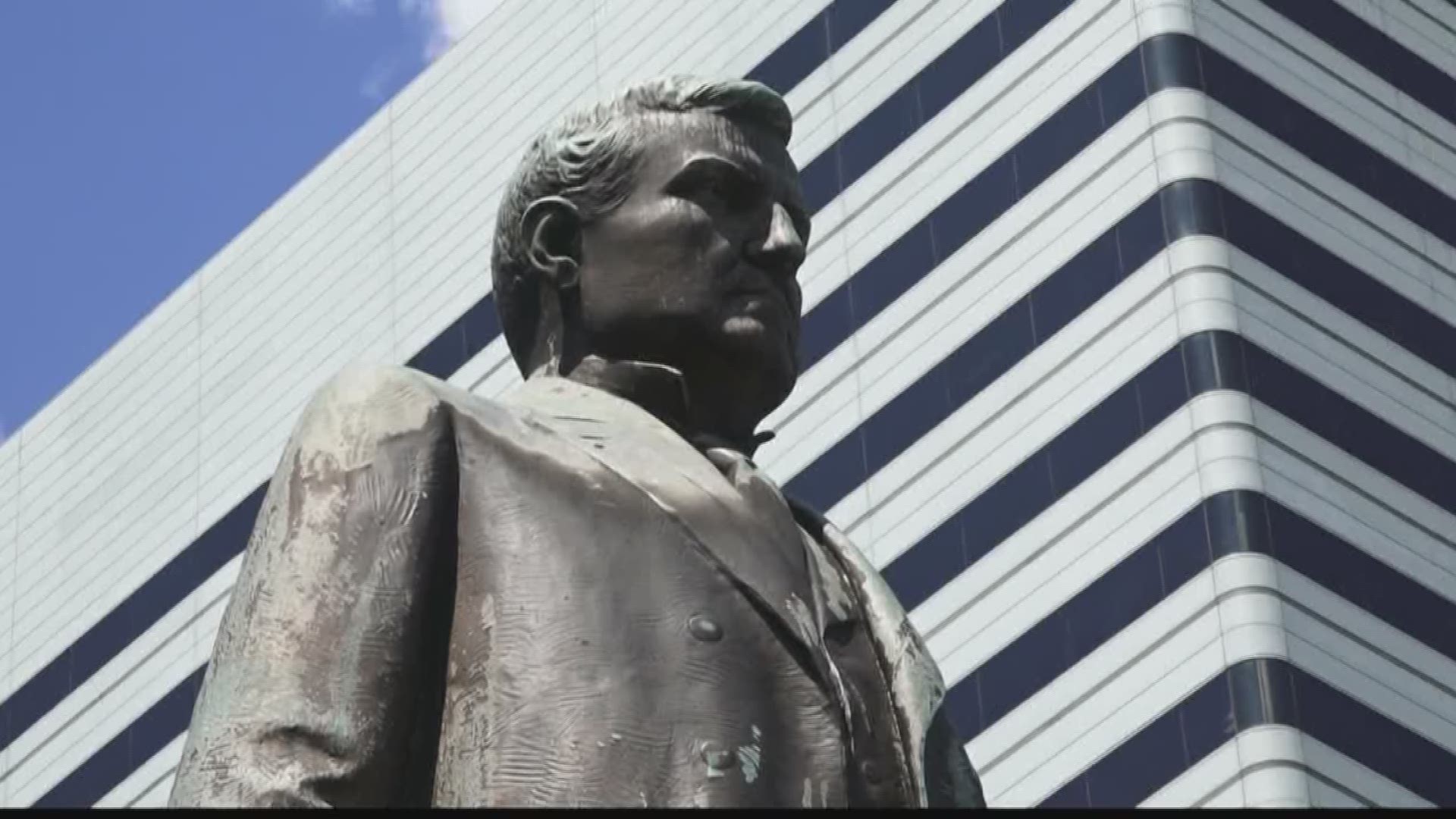 Could Controversial Statues at State House be Removed? | wltx.com