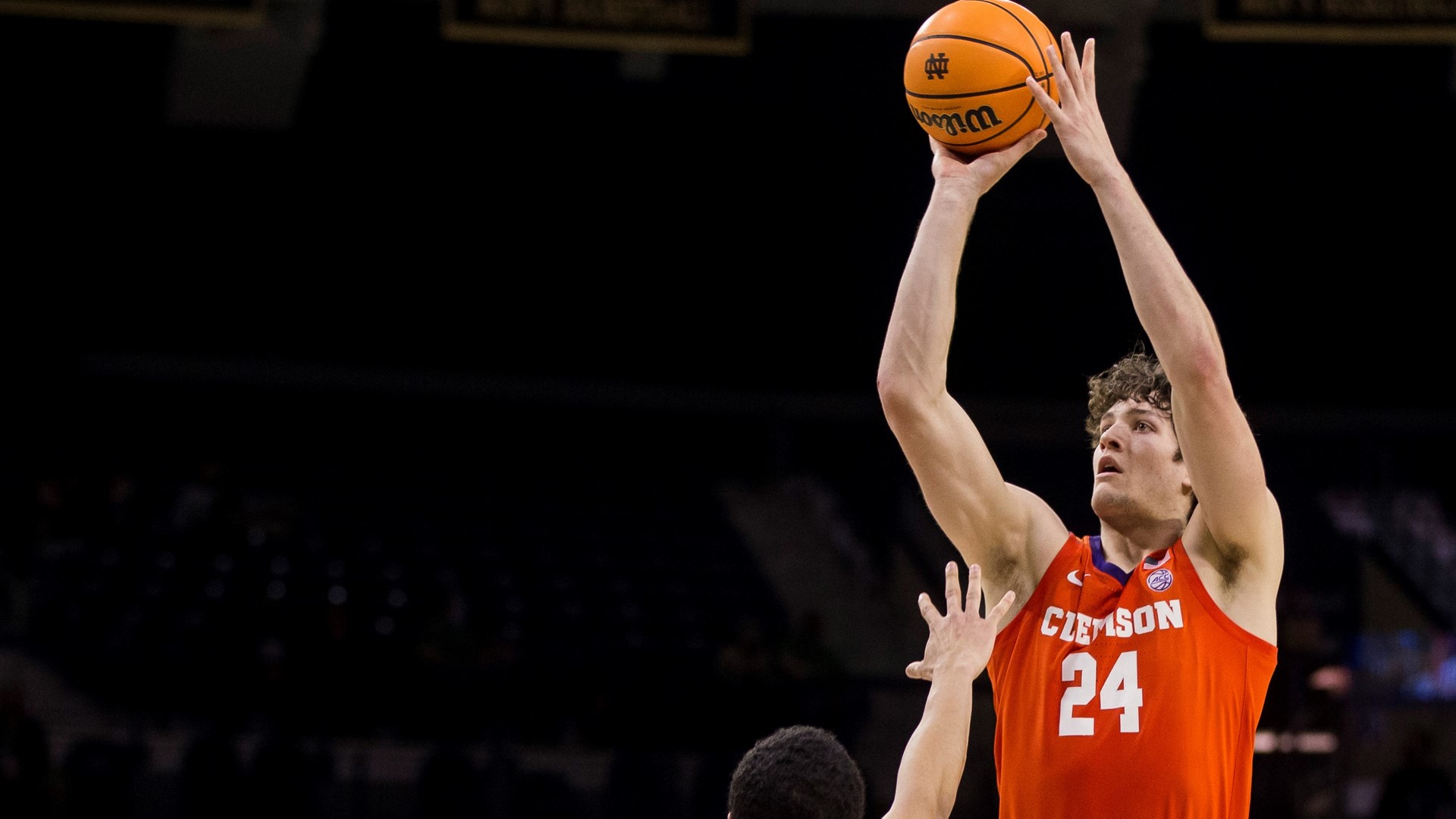 Clemson center P.J. Hall suffers a setback | wltx.com