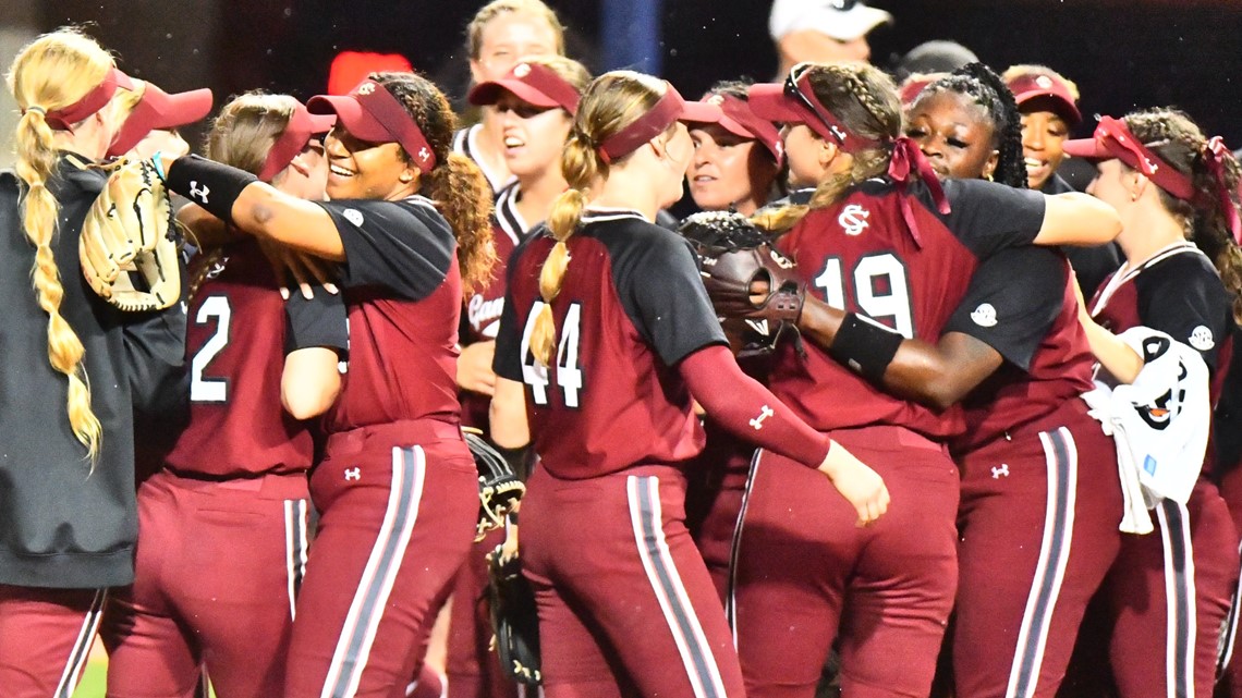 South Carolina Gamecocks win 1-0 in SEC softball tournament open | wltx.com