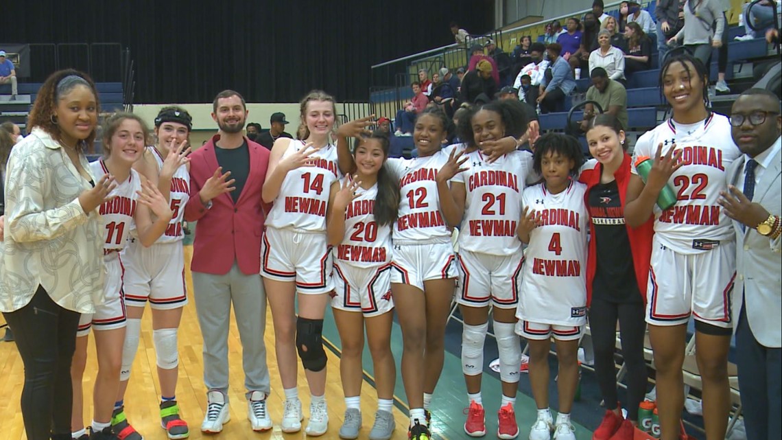 Dozier steps down as Cardinal Newman basketball coach | wltx.com