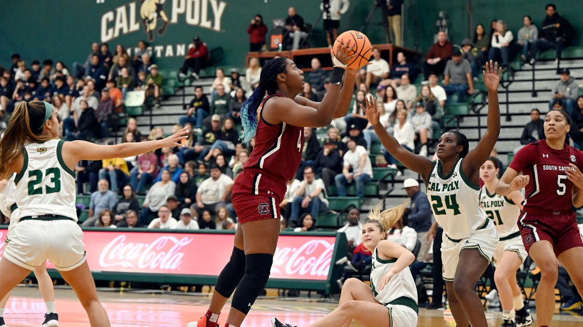 Top-ranked South Carolina cruises to a 79-36 win over Cal Poly | wltx.com