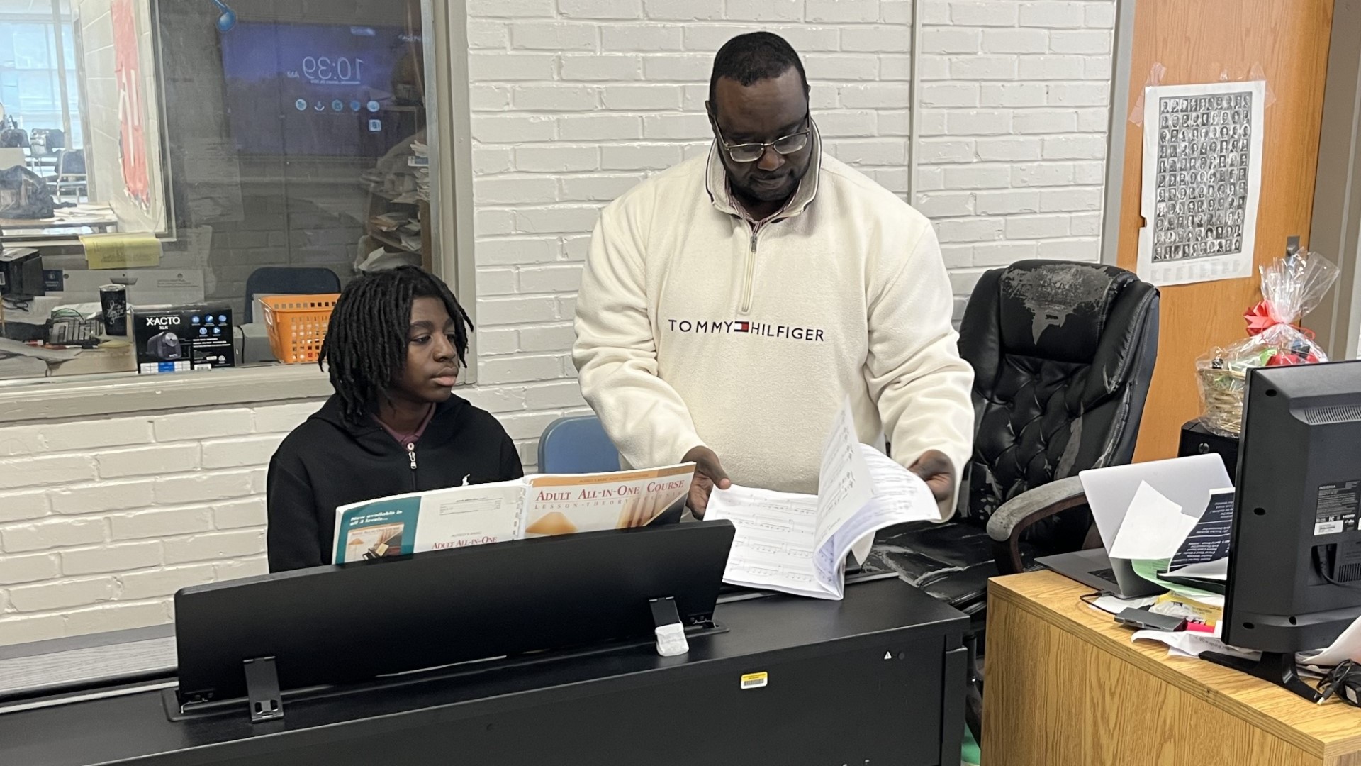 Maurice Middleton is News 19's Teacher of the week | wltx.com