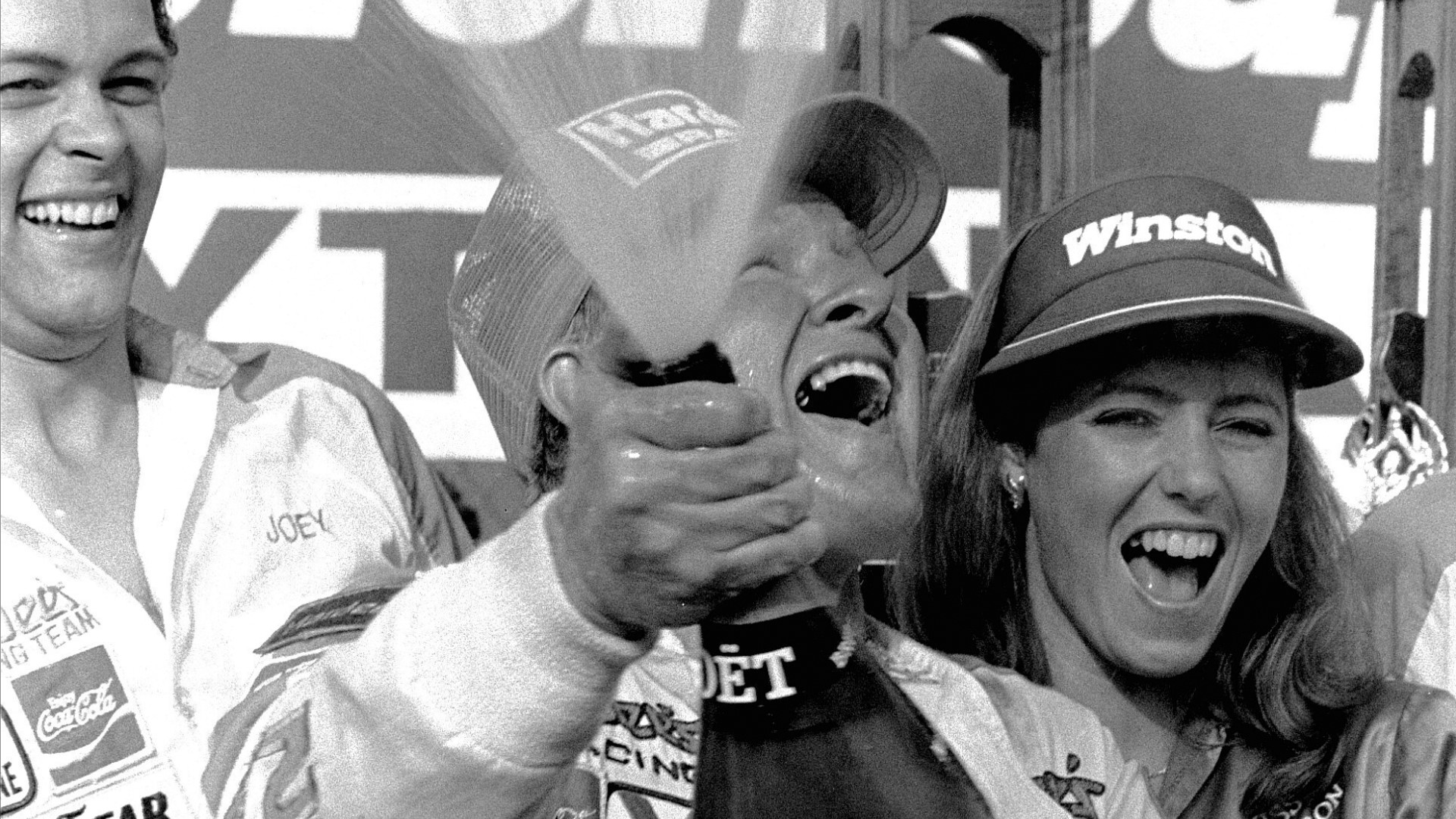 NASCAR legend Cale Yarborough of Timmonsville, S.C. dies | wltx.com