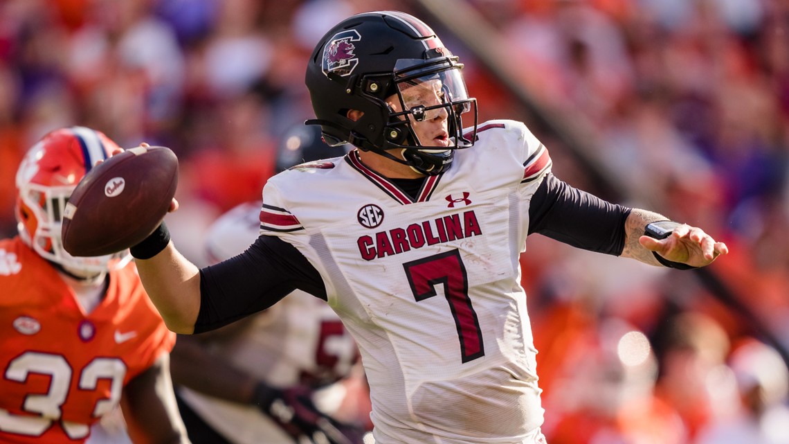South Carolina Gamecocks rejoin AP Top 25 after beating Clemson | wltx.com