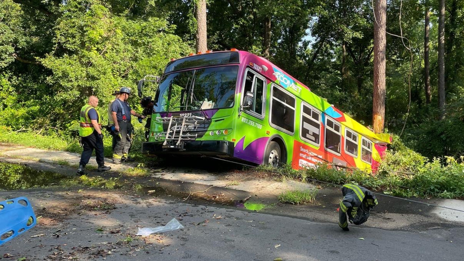 COMET bus accident injures 10 in Columbia | wltx.com