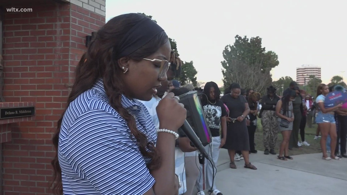 Prayer vigil held at South Carolina State University | wltx.com