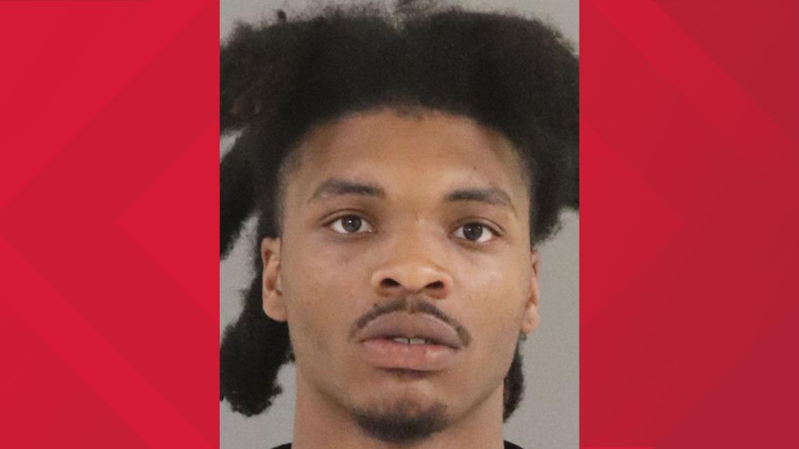 Orangeburg County deputies search for suspect Sincere Gibbs after ...