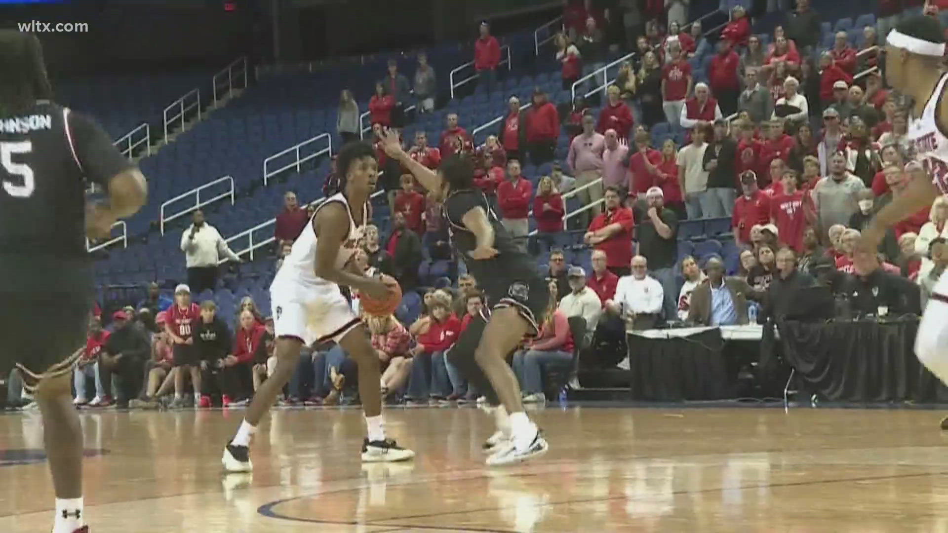 South Carolina falls to N.C. State in exhibition game 88-86 | wltx.com