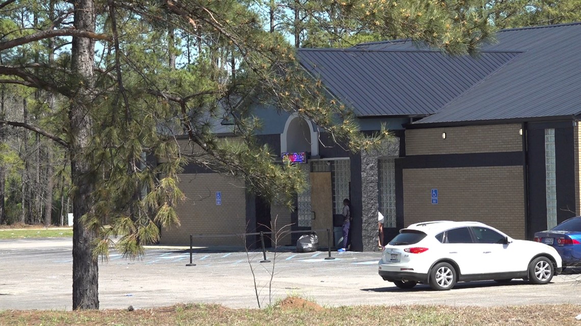 Sumter residents react after shooting at bar injures four people | wltx.com