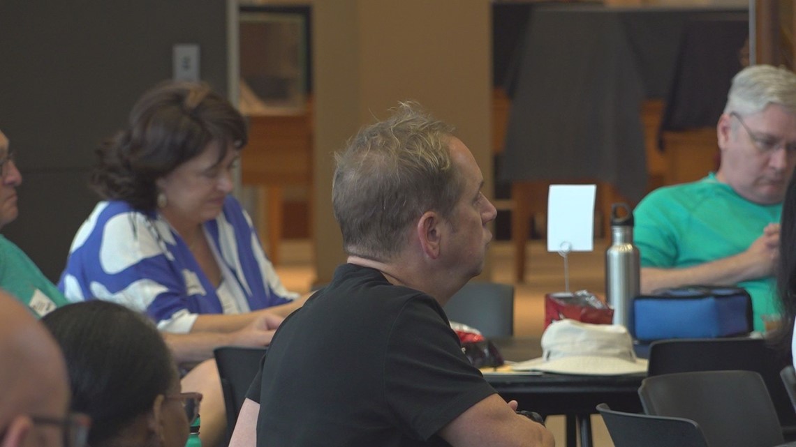 USC instructors discuss artificial intelligence | wltx.com