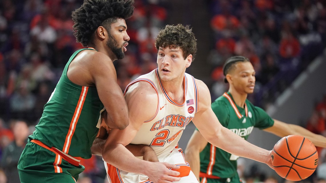 P.J. Hall returning to Clemson for his senior season | wltx.com