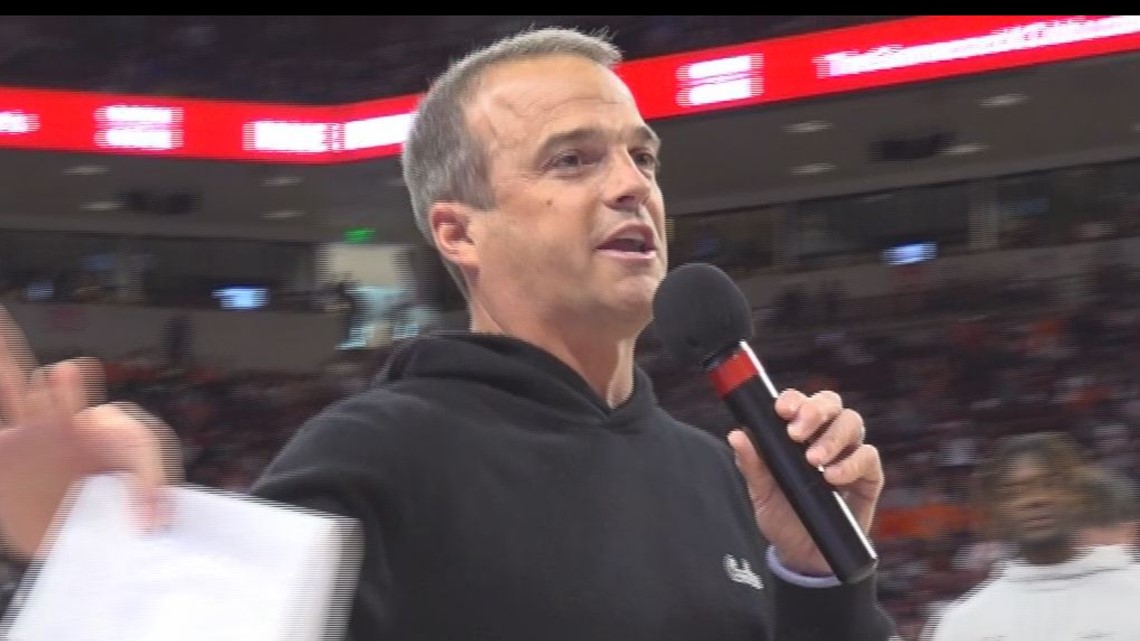 Beamer holds court at the Colonial Life Arena | wltx.com