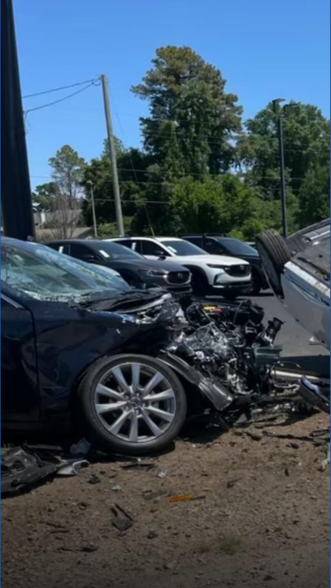 Sitemapcdatahttpswudinf Inetcomlady Crashes Into Cars In Parking Lot