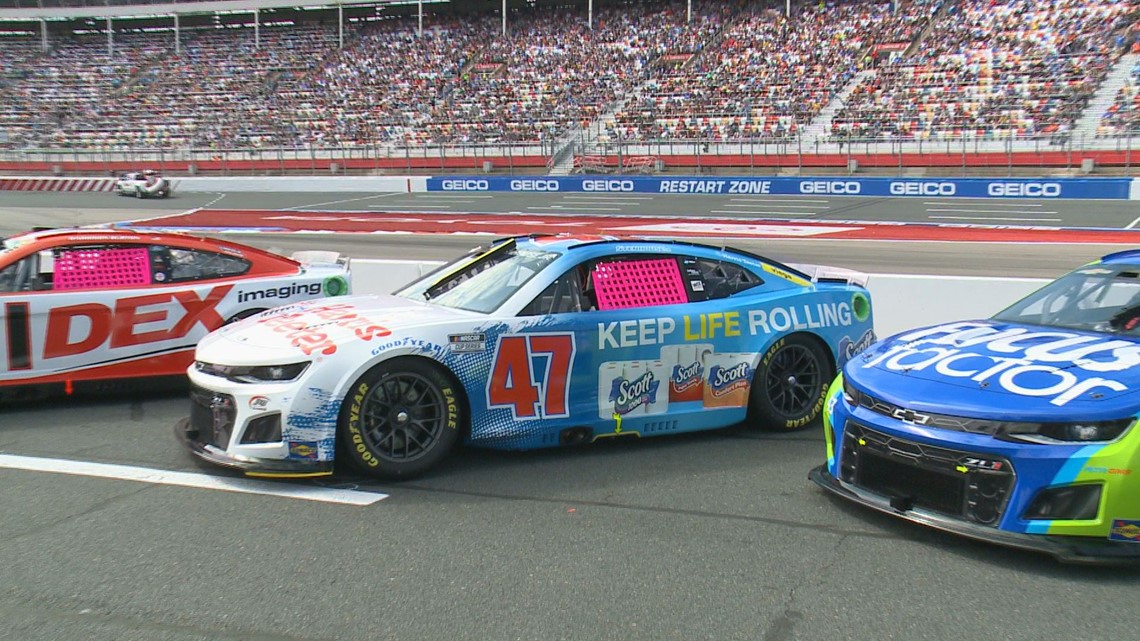 NASCAR drivers deliver a message of hope with pink window nets | wltx.com