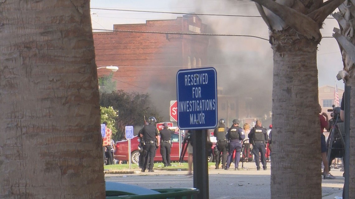 12 more arrested for violence at Columbia protests, break-ins afterward ...