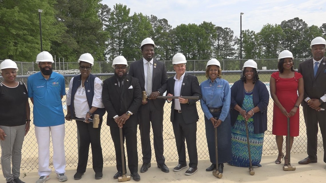 When will the Hopkins Park Pool reopen? | wltx.com