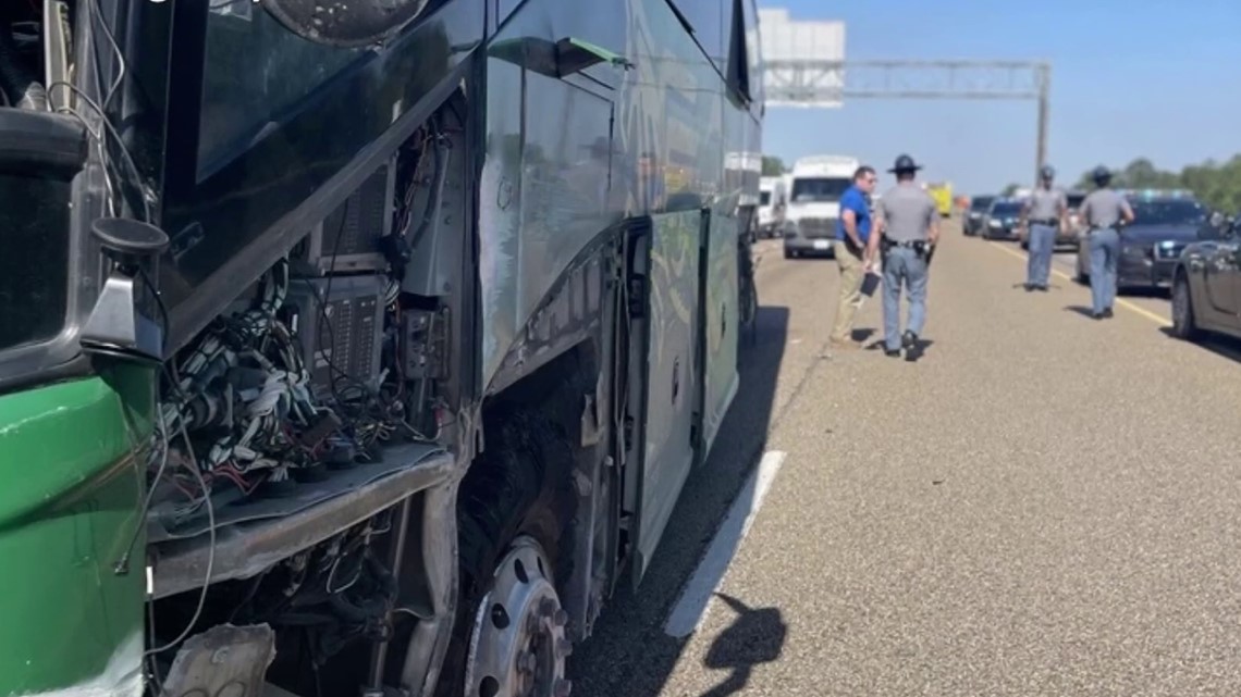 Bus crashes carrying University of South Carolina fraternity | wltx.com