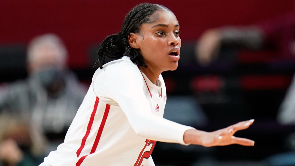 South Carolina basketball adds JUCO player Sakima Walker | wltx.com