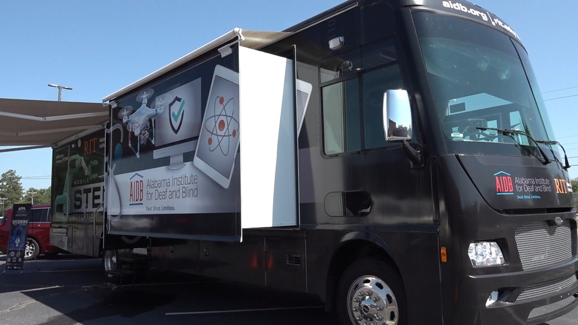 Alice Drive Middle students learn about STEM in accessible way | wltx.com