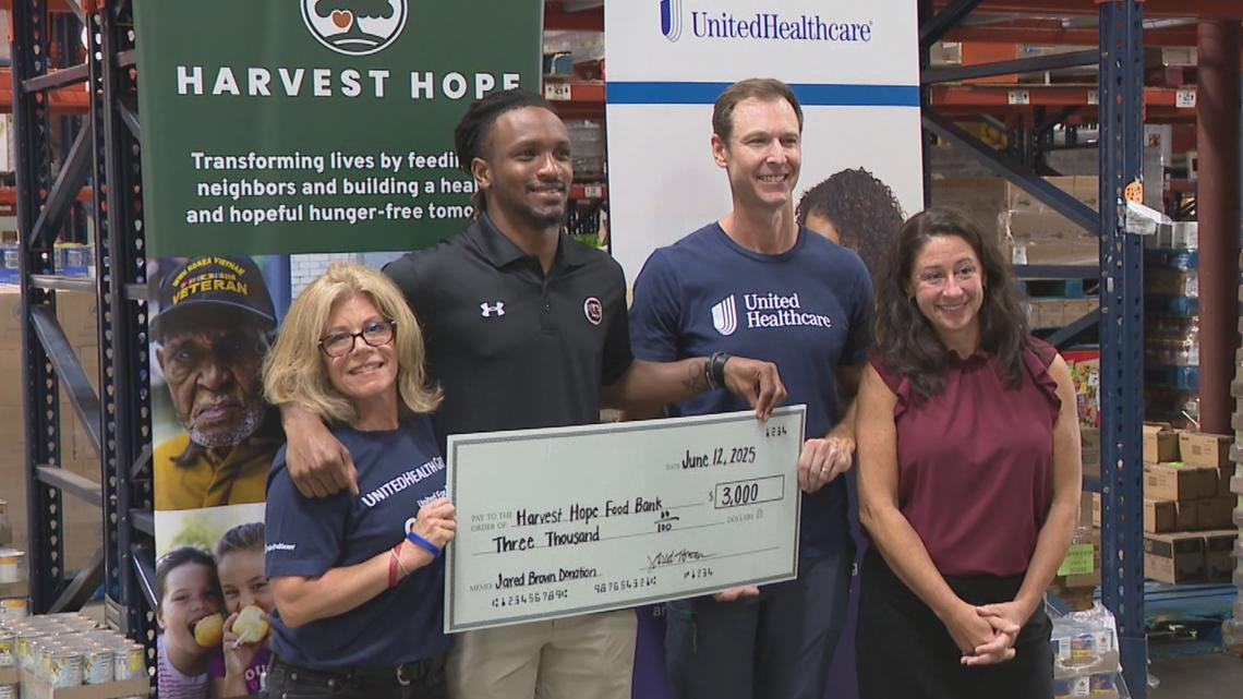 Gamecock wide receiver makes an impact for Harvest Hope Food Bank ...