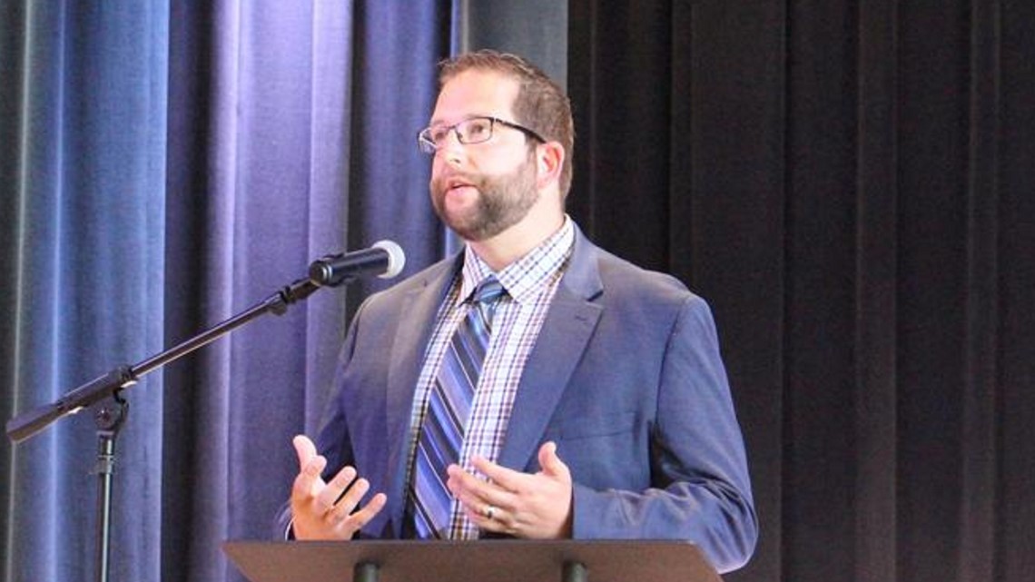 Dr. Nicholas Wade, Lexington 2 superintendent, resigns | wltx.com