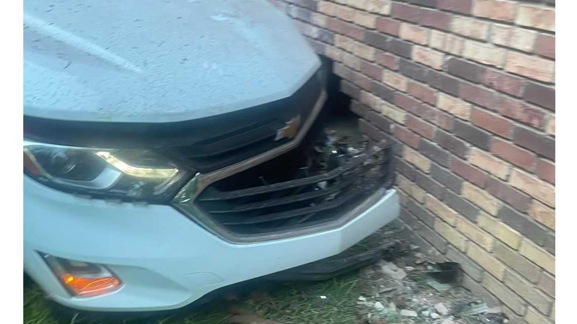 Police chase ends with car running into home on Saint Michaels Rd ...