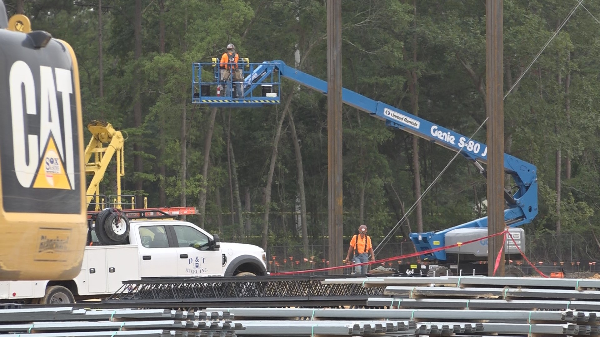 Fort Jackson National Cemetery needs volunteers to honor veterans ...
