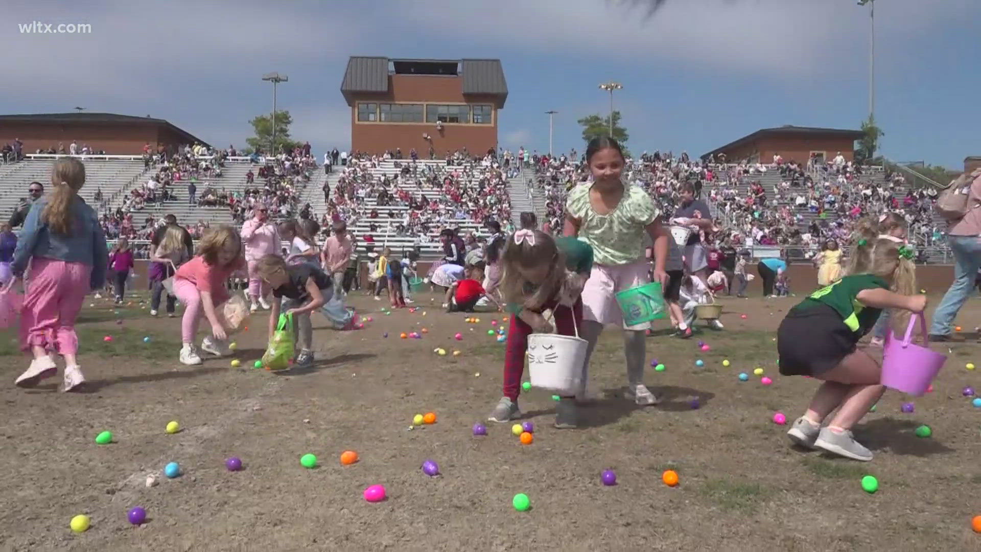 Helicopter drops 21,000 Easter eggs at White Knoll High on Saturday ...