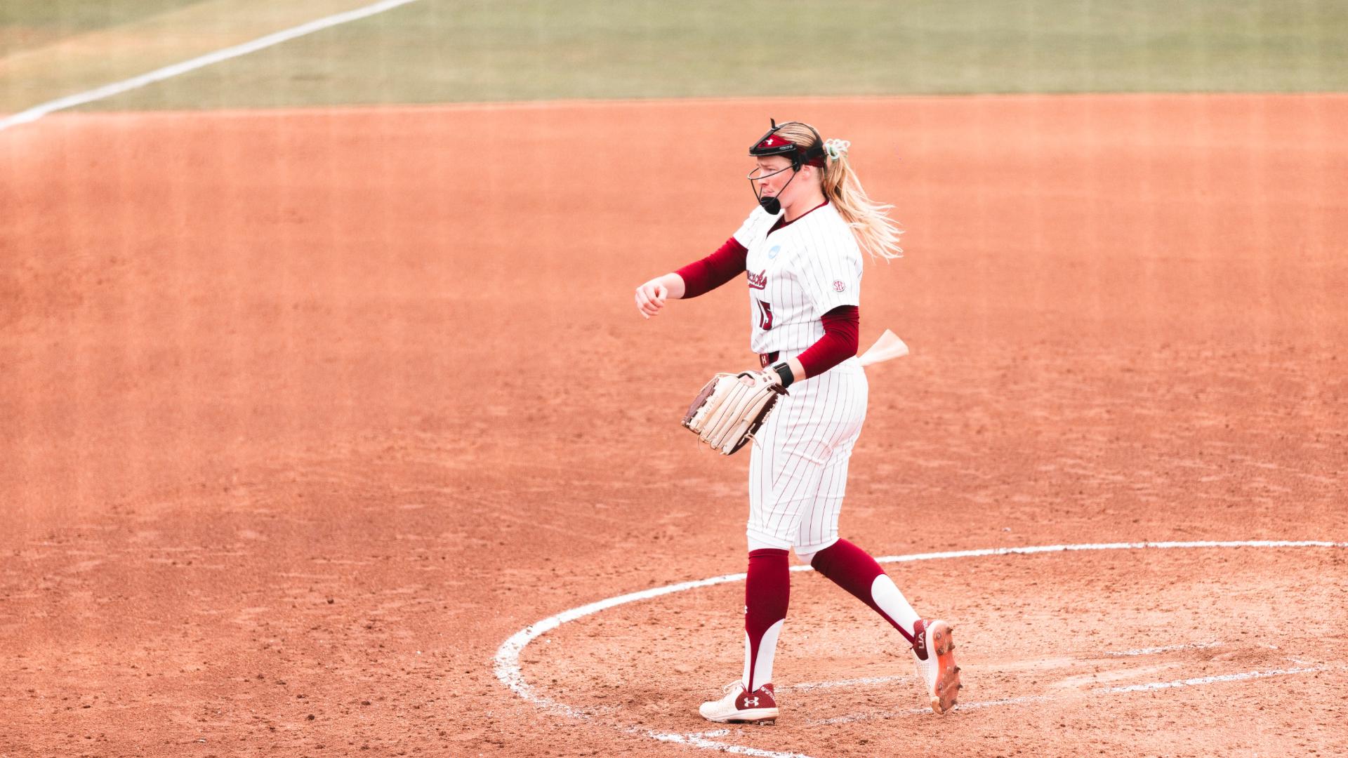 South Carolina softball wins its NCAA Tournament opener | wltx.com