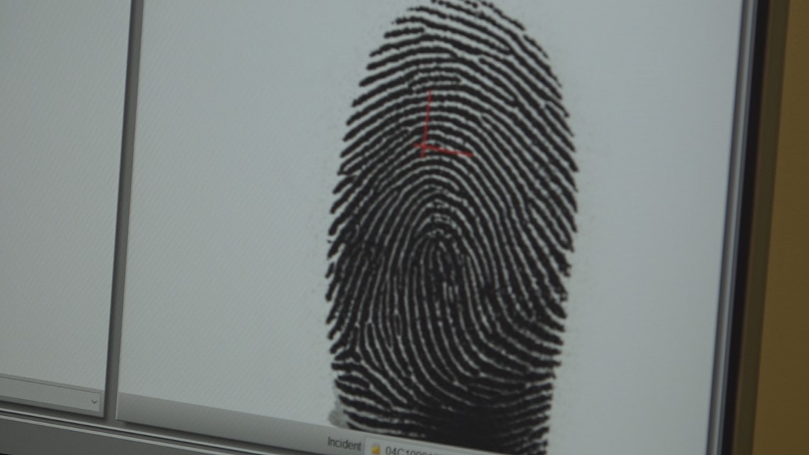 Fingerprinting machine may help deputies solve cases faster | wltx.com