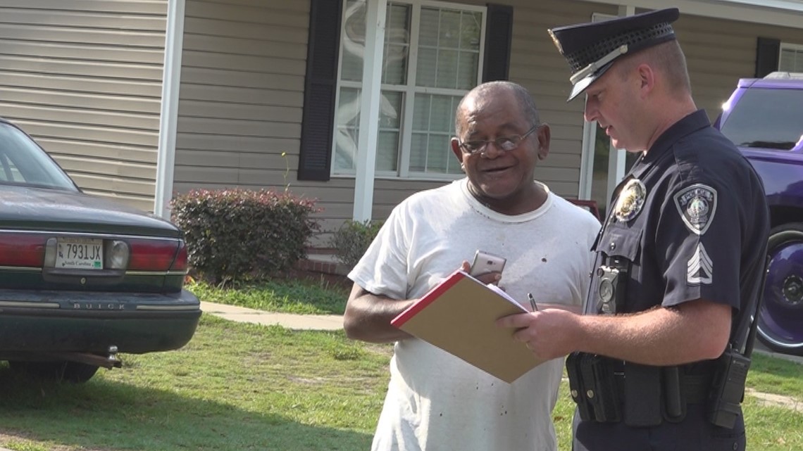 Sumter Police visit hundreds in community policing effort | wltx.com