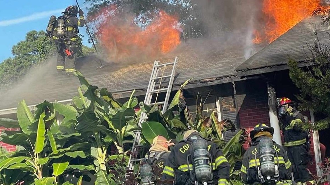 Columbia Fire responds to burning home on Baywater Drive | wltx.com