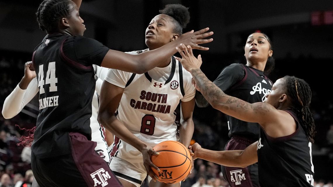 USC's Edwards earns another All-America honor | wltx.com